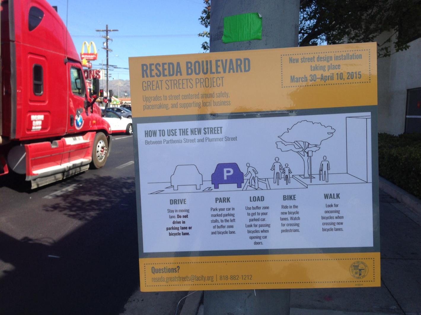 City of L.A.'s First Parking-Protected Bike Lanes: Reseda Boulevard ...