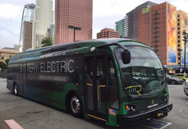 Metro's Plan Would Electrify Bus Fleet by 2030 - Streetsblog Los Angeles