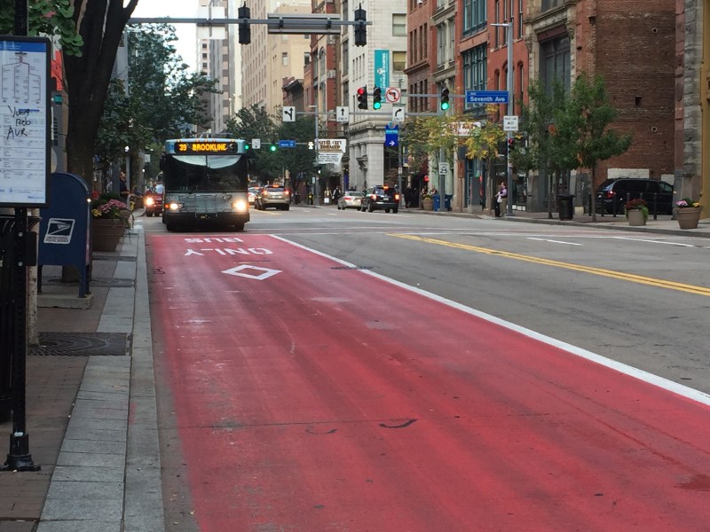 Pittsburgh Tests Out Red Bus Lanes Downtown - Streetsblog Los Angeles