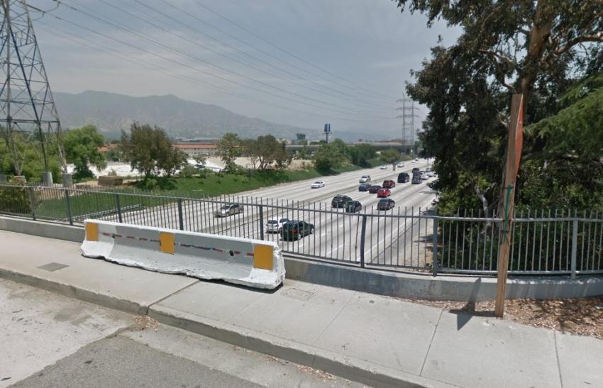 Freeway Drivers Keep Slamming into Bridge Railing in Griffith Park ...