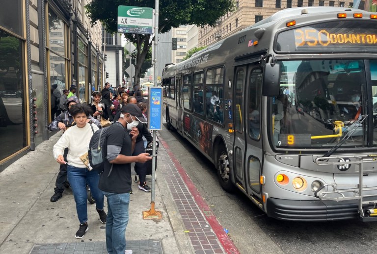 Metro Ridership Keeps Growing, with a Million Daily Riders in October ...