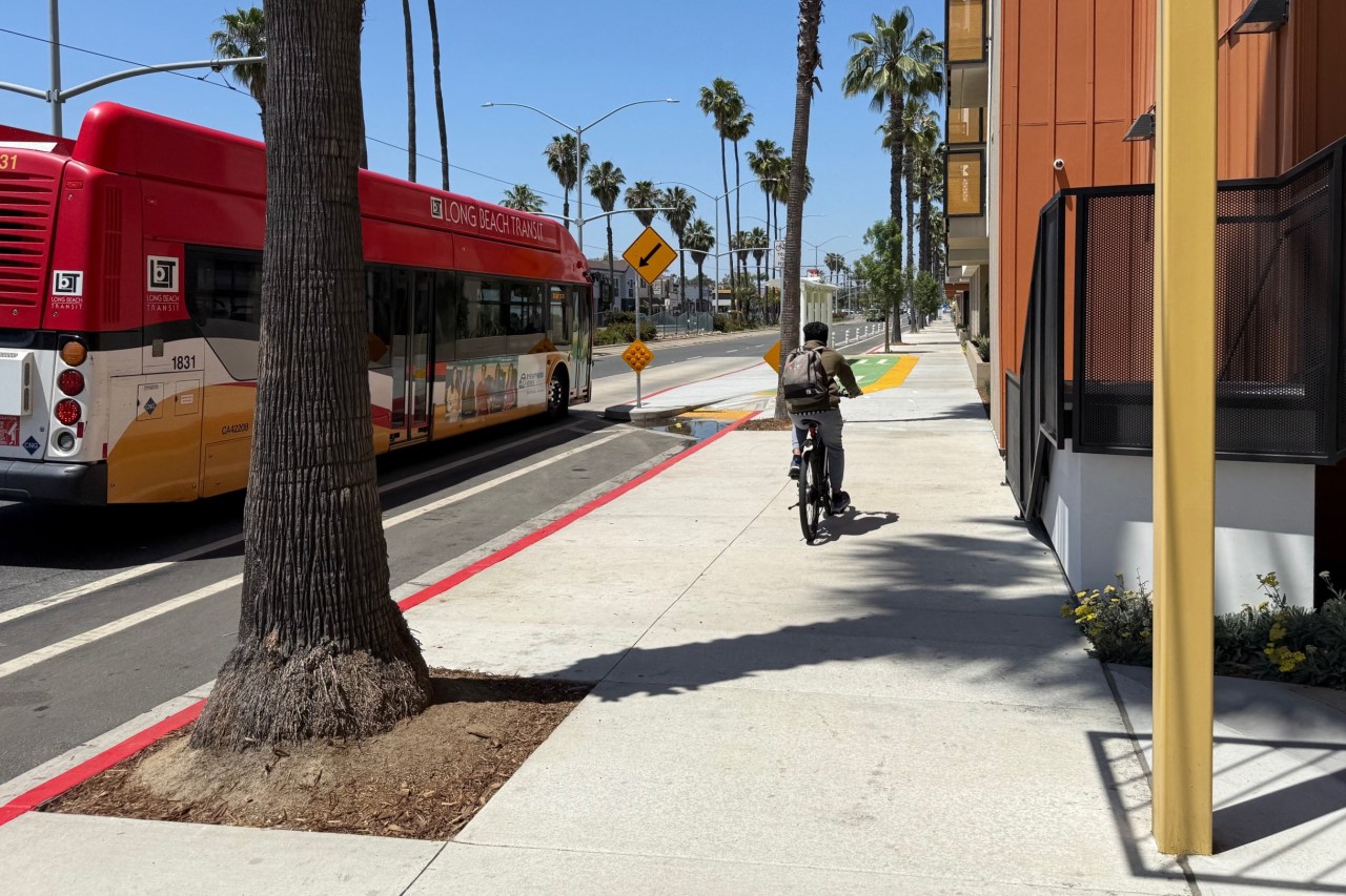 How to Lock up Your Bike & How to Bike Racks - Streetsblog Los Angeles