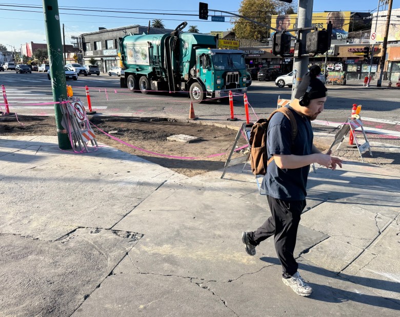 Eyes on the Street: Caltrans Sidewalk Work on Alvarado - Streetsblog ...